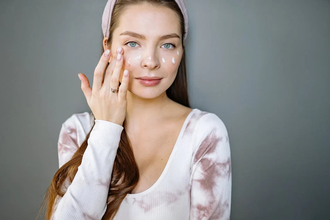 Retinol Cream Transition: Fall to Winter Care – Odyssey Street